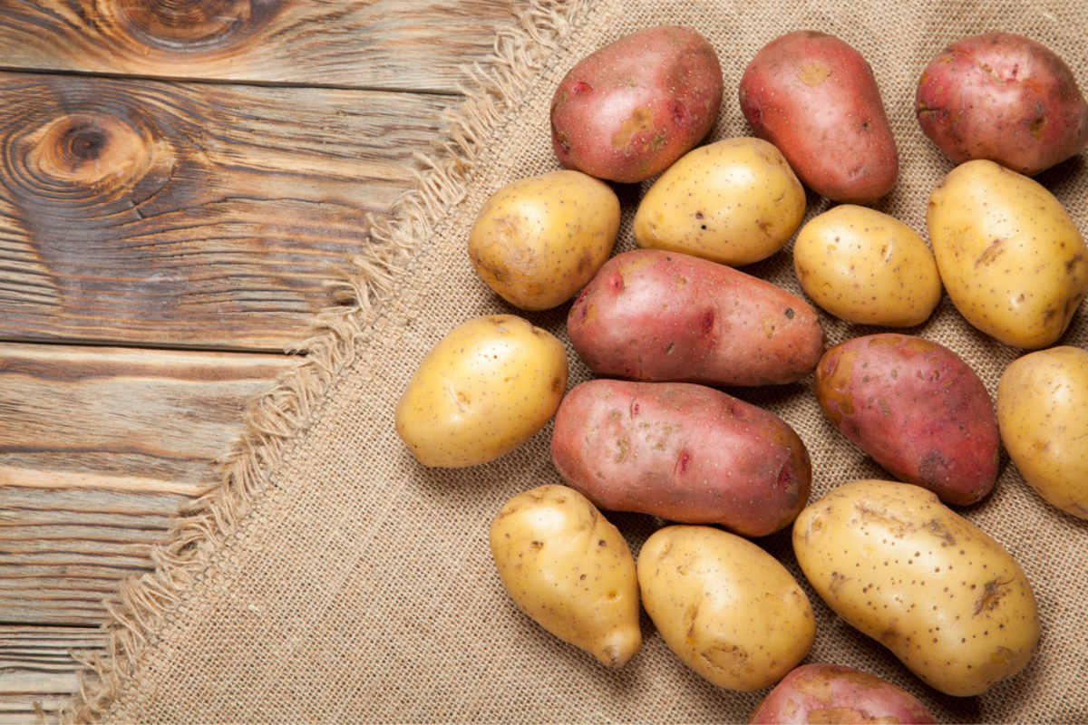 Cartofi roșii sau cartofi albi – cum îi alegi corect? - Observatorul de ...